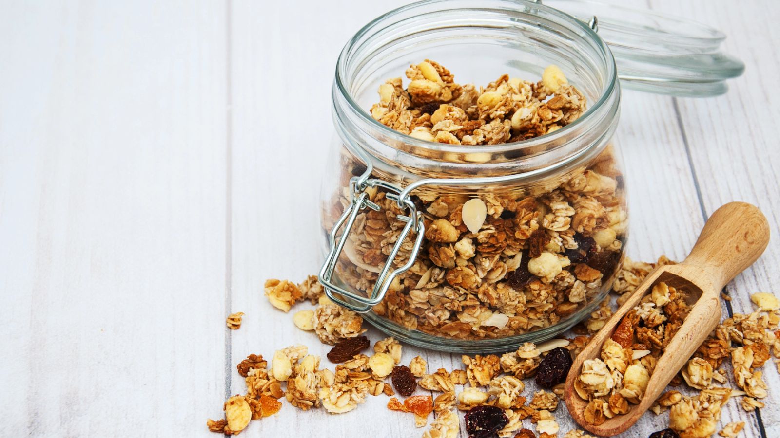 20 Thoughtful Food Gifts You Can Make at Home - Thrifty Gifters